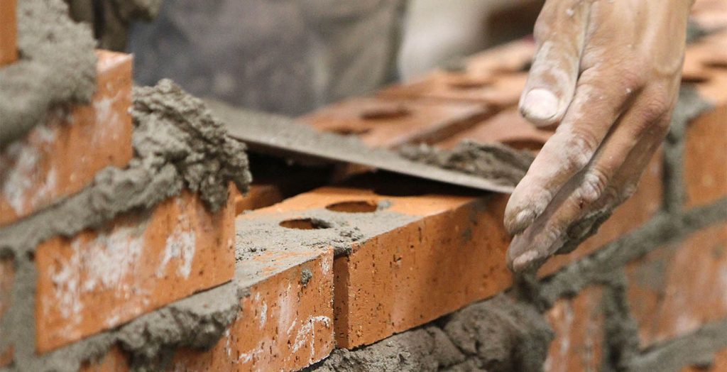 Solid Brick vs Brick Veneer | How To Tell The Difference | Pros vs Cons